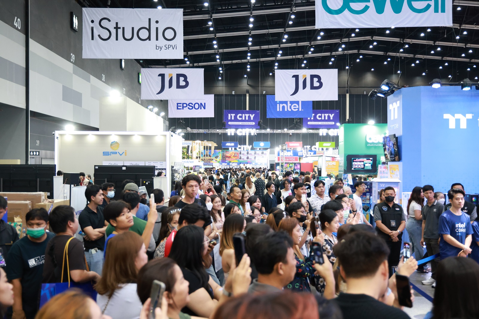 มหกรรมสินค้าไอทีต้นปี 2567 “COMMART COMTECH” เปิดปีด้วยยอดขายทะลุเป้า - Joinalifethailand : ท่อง ...